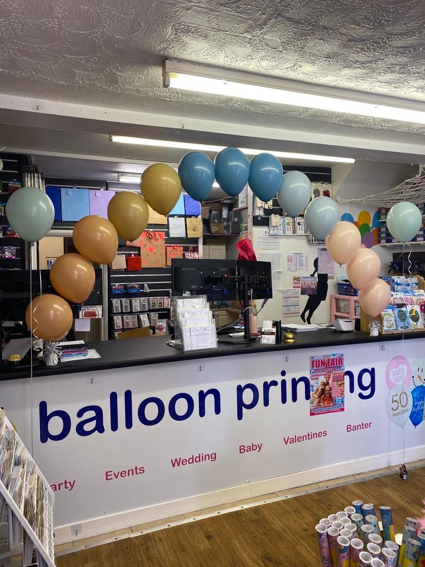 Standard Line Arch – Talking Balloons